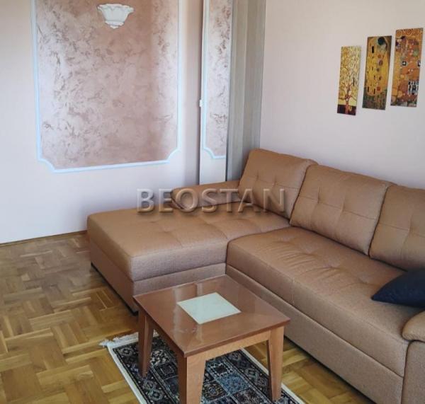 Gvozdiceva, Dvosoban stan za izdavanje, 42m2, 600€