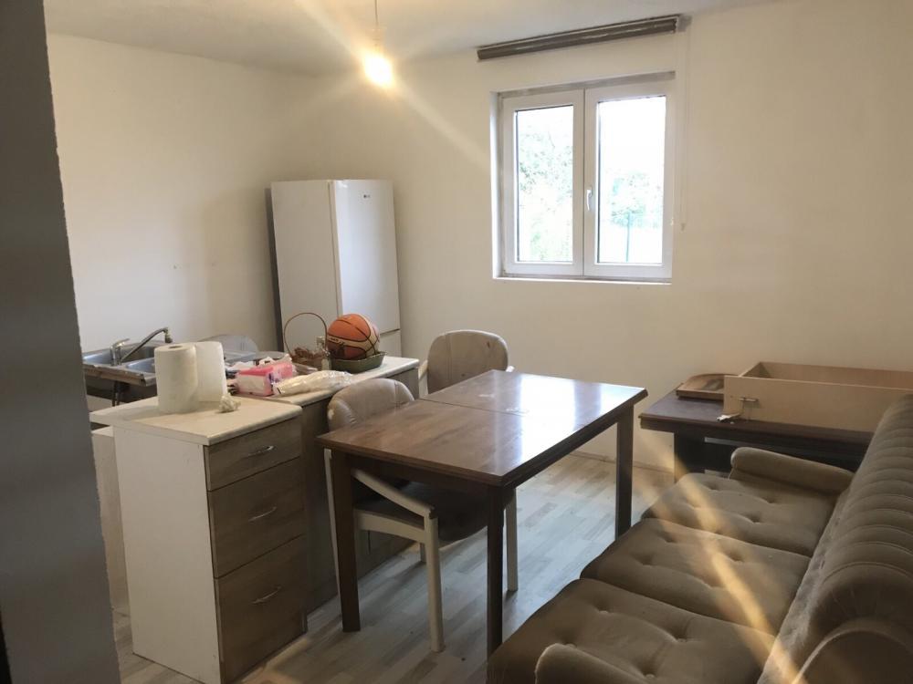 Kuća na prodaju, 99m2, 85.000€