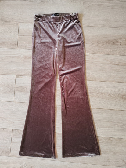 Zara plisana trenerka pantalone