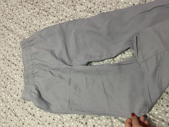 Zara nove sive pantalone nove DANAS 1000