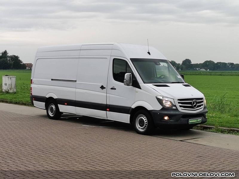 Mercedes Sprinter Kompletan Auto U Delovima