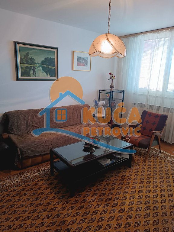 Trosoban stan, 80 m2, Dom zdravlja, Bulevar Nemanjića ID: i-012948