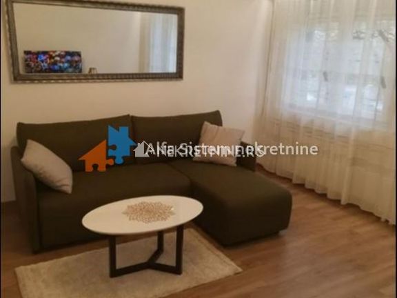 Vračar, Karadjordjev park, 1.5 stan, 40m2, 700 EUR, ID 51420