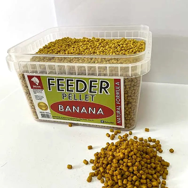 Meleg FEEDER PELLET BANANA 800gr