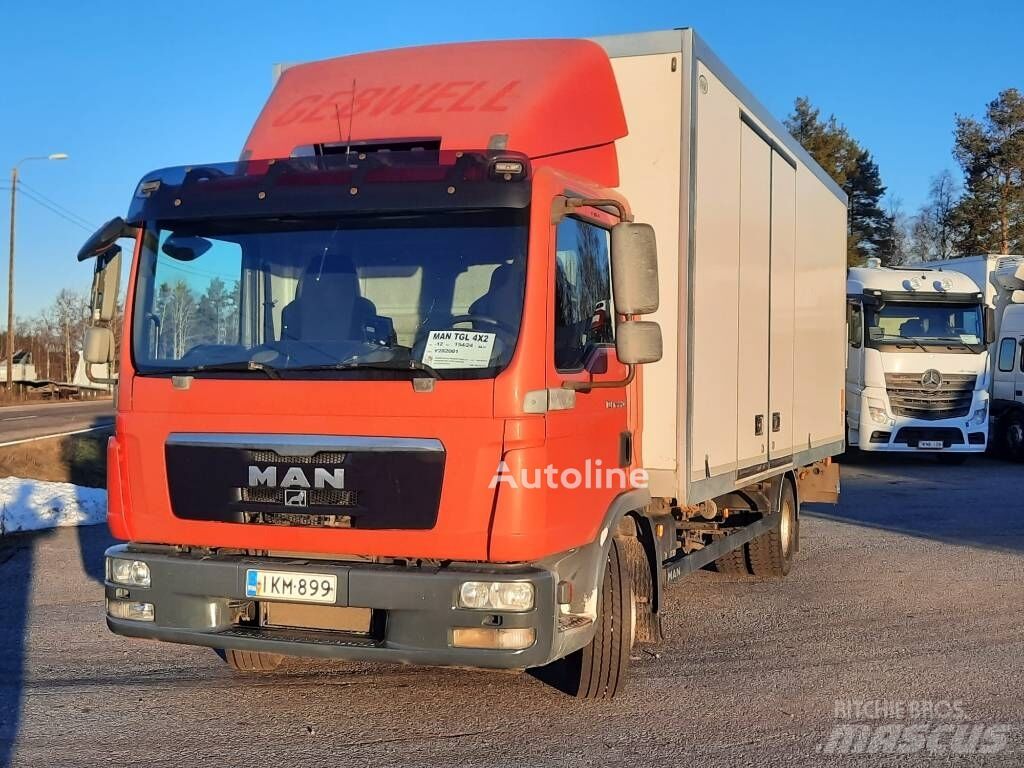 MAN TGL 12.220 kamion furgon