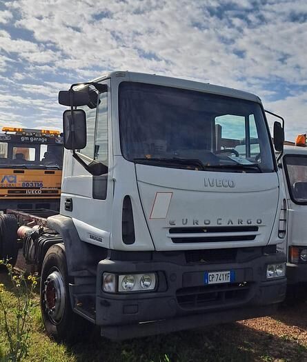 IVECO Eurocargo 180E28 kamion šasija