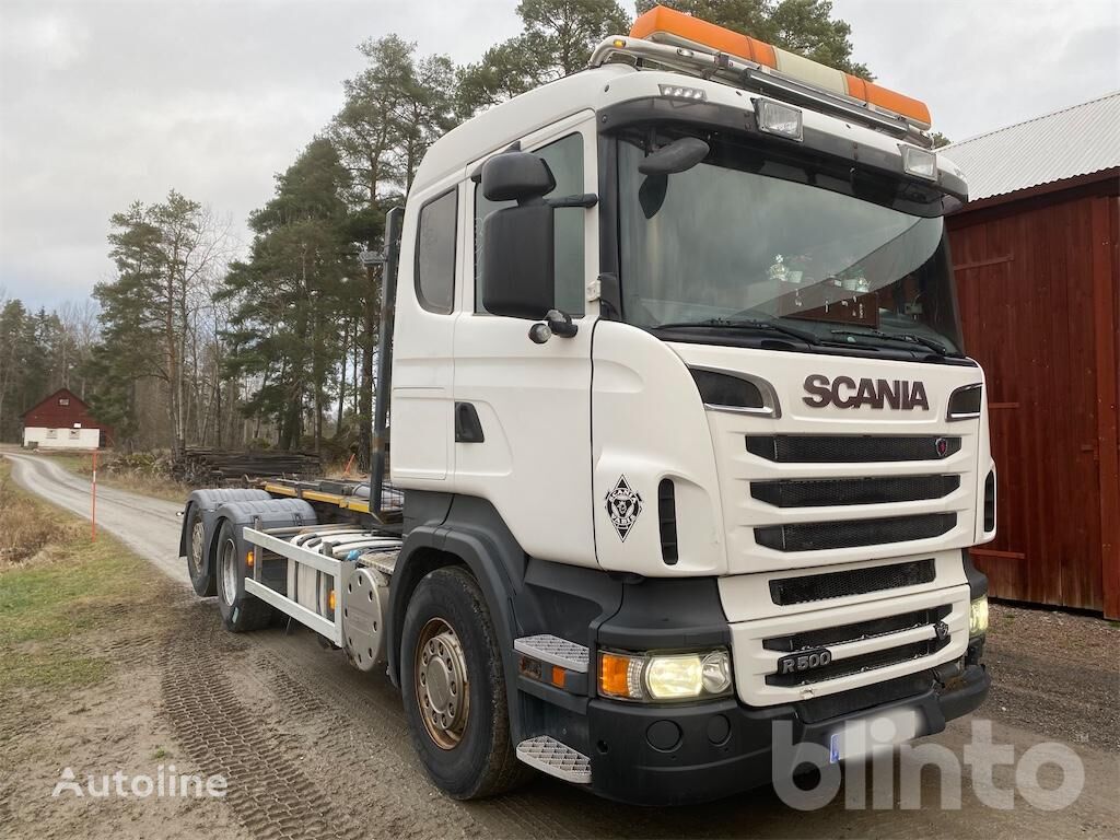 Prodaje se Scania R500 rol kiper sa kukom na aukciji