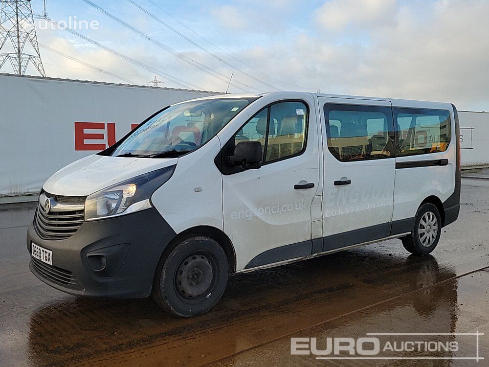 Prodaje se Vauxhall Vivaro putnički minibus na aukciji