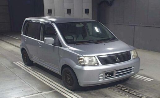 Mitsubishi EK WAGON minivan