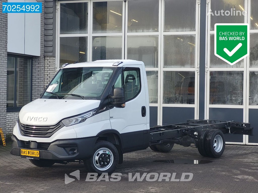 Novi IVECO Daily 35C18 3.0L Automaat 2025 model 410WB Navi PDC Airco Cruise kamion šasija < 3.5t