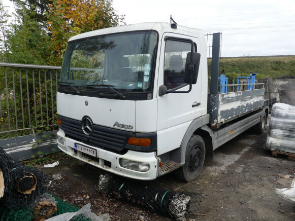 Prodaje se Mercedes-Benz Atego kamion platforme na aukciji