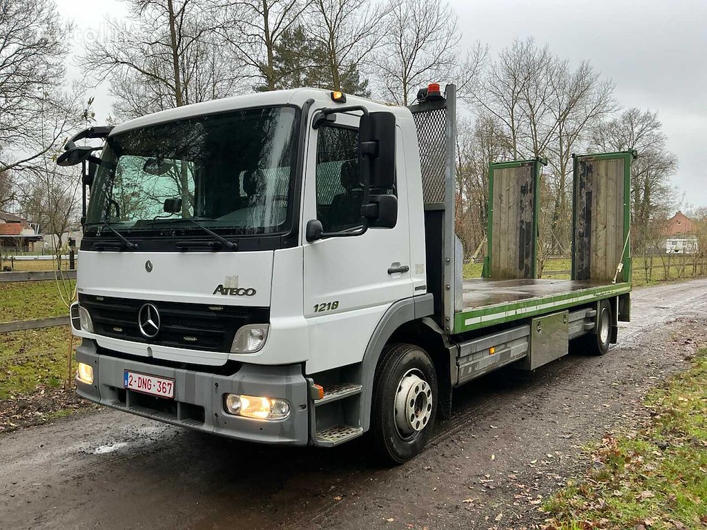 Prodaje se Mercedes-Benz Atego 1218 šlep auto na aukciji