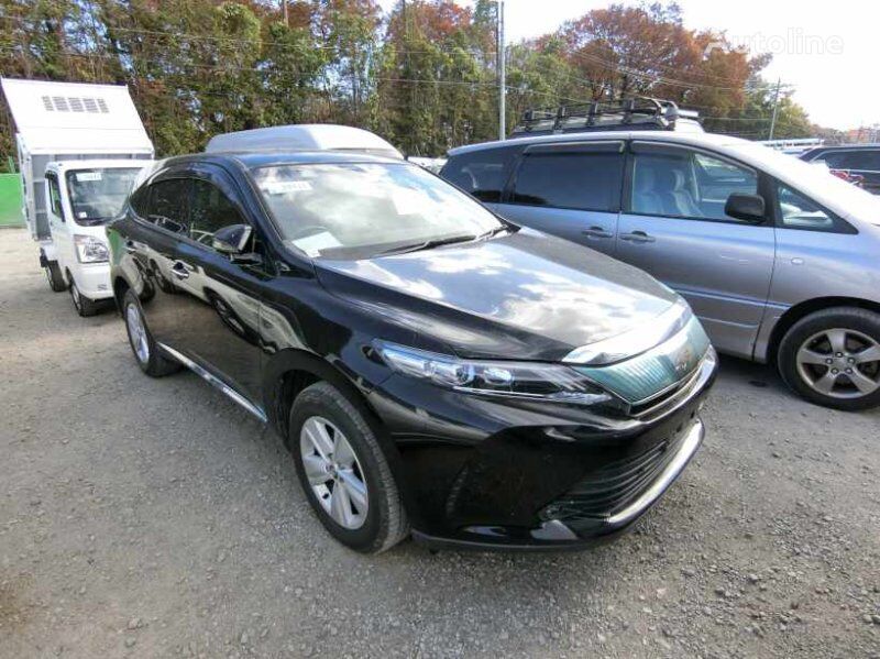 Toyota HARRIER krosover