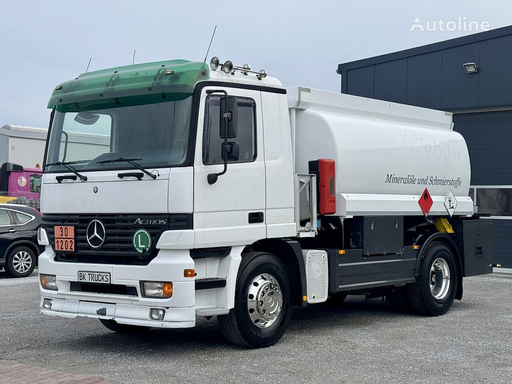 Tank Mercedes Benz Actros 1840 Tankwagen 2 Kammer Heizöl Retarder 13. autocisterna za gorivo