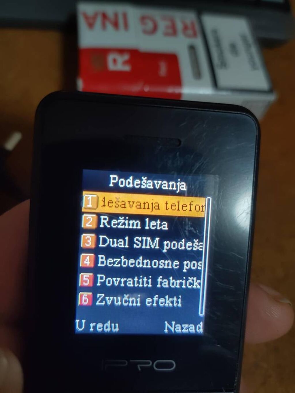 Ipro telefon je bukvalno nov kupljen na benziskoj pumpi za 3000 din