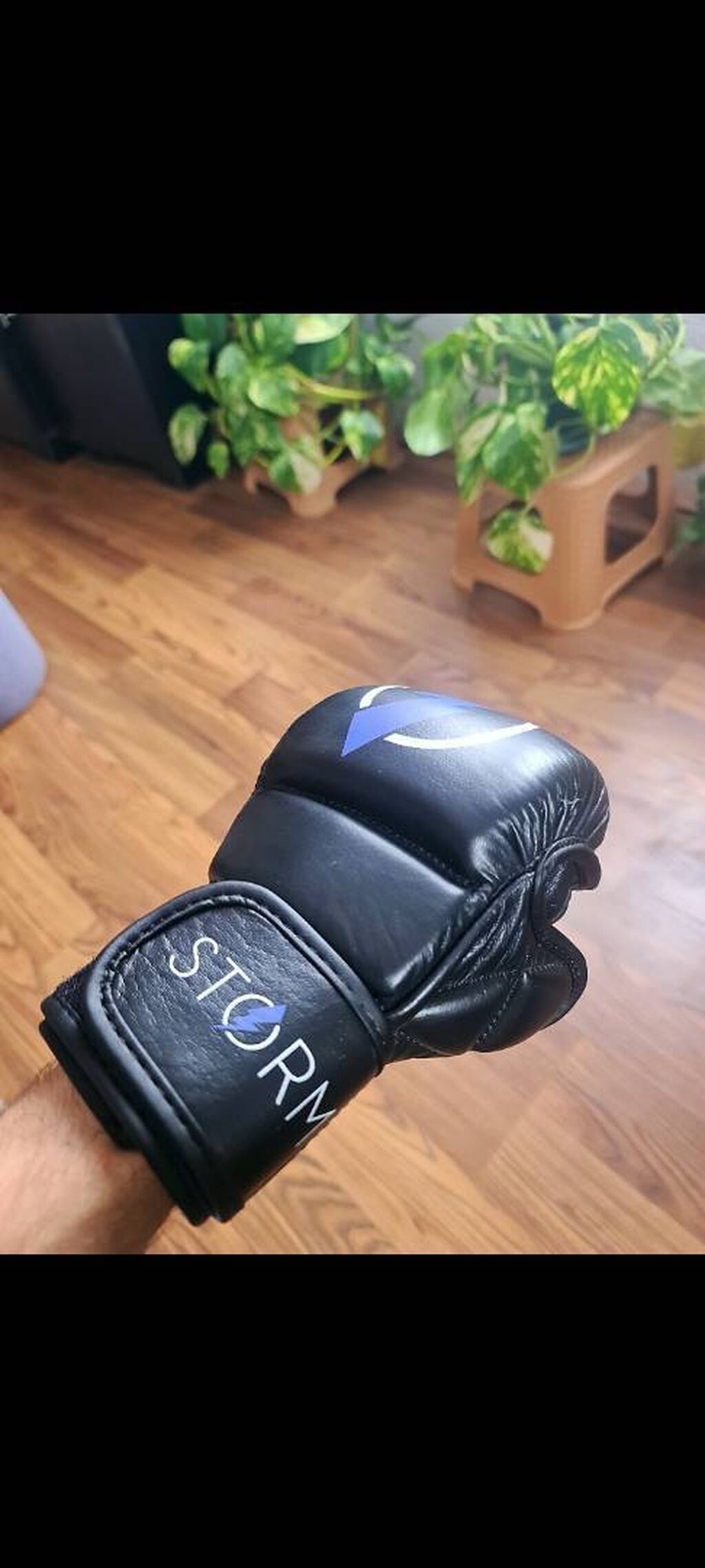 MMA, BOX, Kick Box rukavice odličnog kvaliteta. NOVO! Na stanju samo S