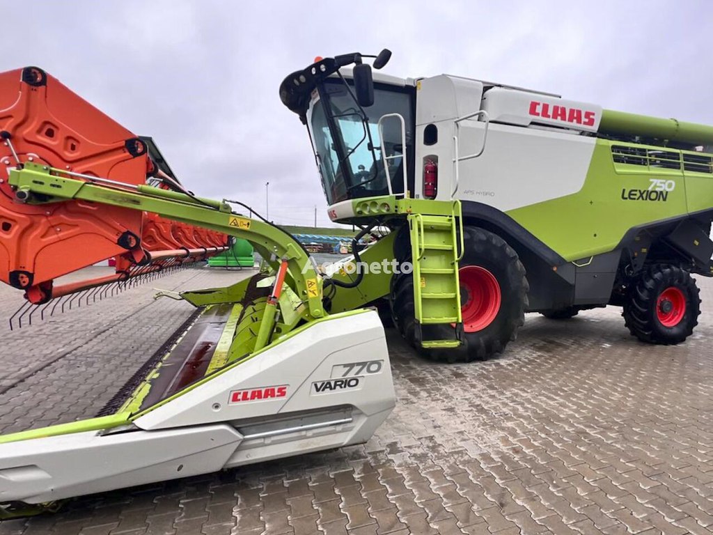 Claas Lexion 750 kombajn za žito