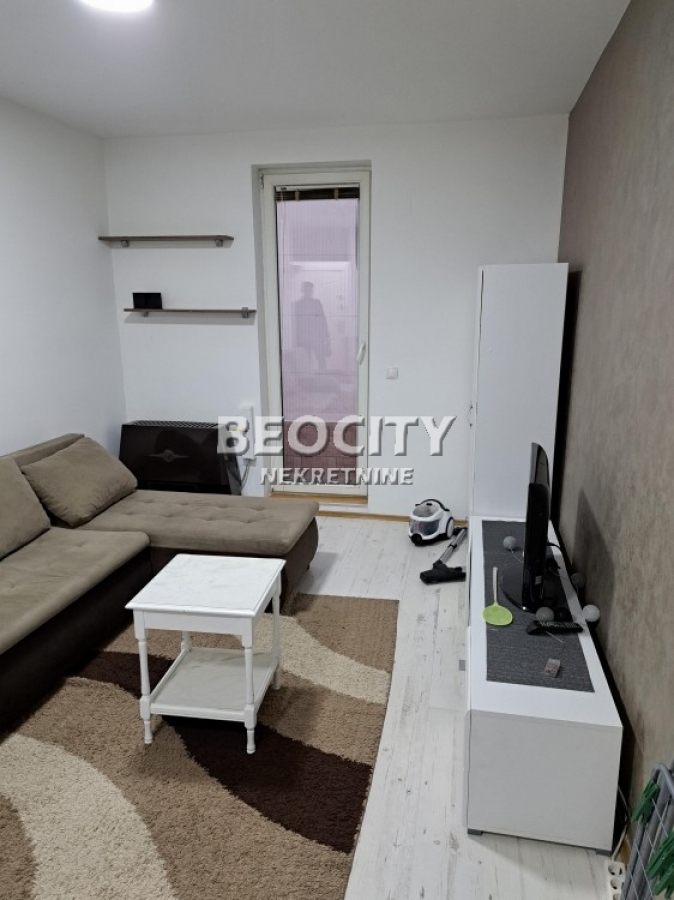 Čukarica, Žarkovo, Frontovska, 1. 0, 32m2, 300EUR