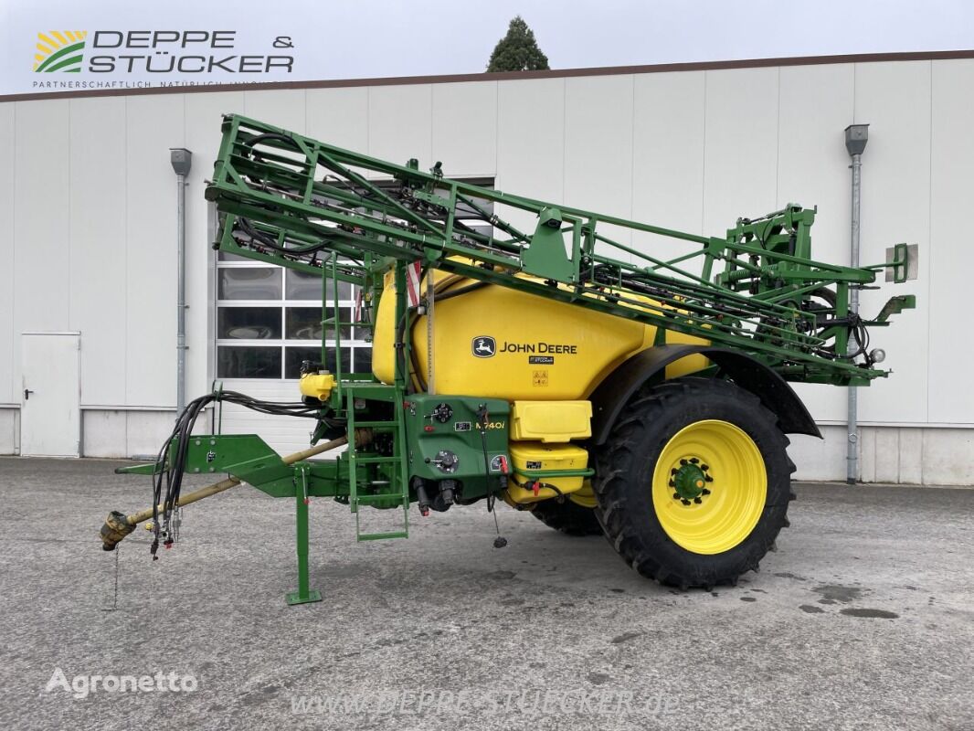 John Deere M740i vučena prskalica