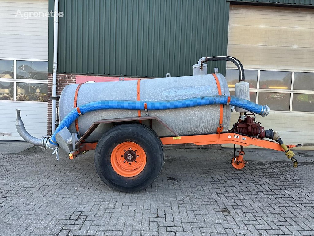 Novi Waterwagen 4000 liter - Nieuw rasipači veštačkog đubriva