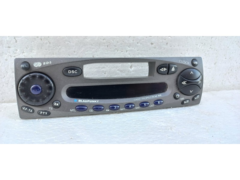 Autoradio Blaupunkt Saint Tropez prednjipanel