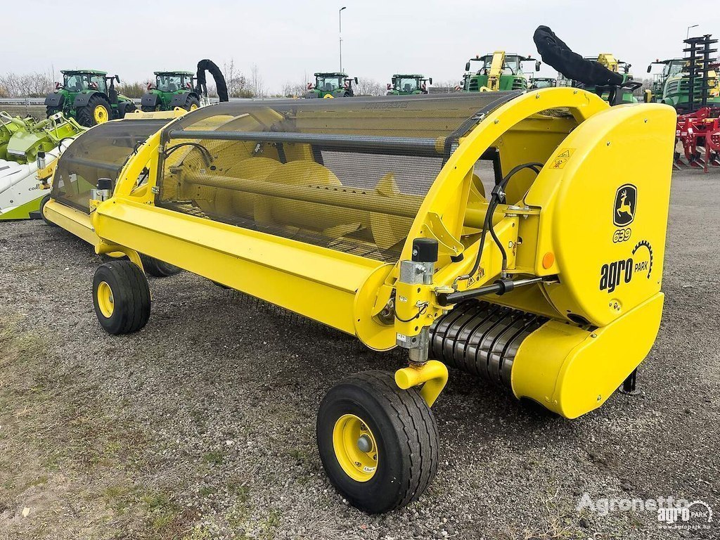 John Deere 639 Pick Up samoutovarna prikolica