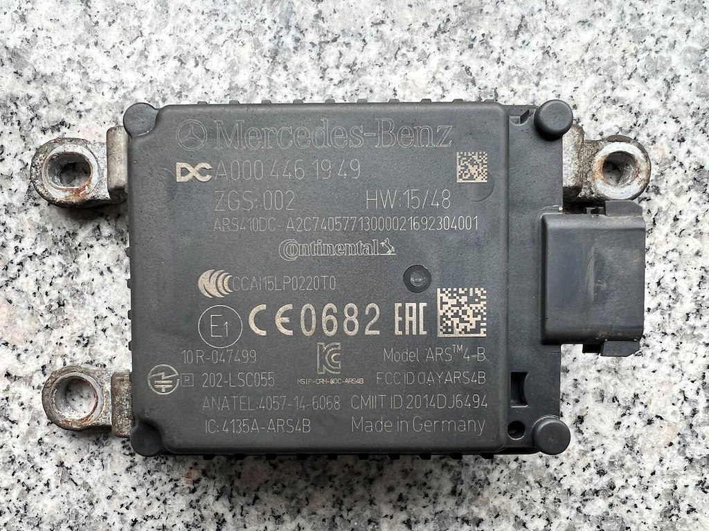 Mercedes-Benz Radar / Steuergerät, A0004461949 senzor za Mercedes-Benz MP4 Euro6 tegljača