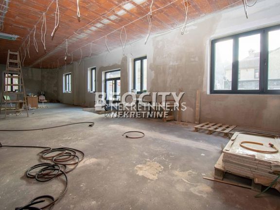 Zemun, Centar, Gunduliceva , 1.0, 184m2, 2760EUR