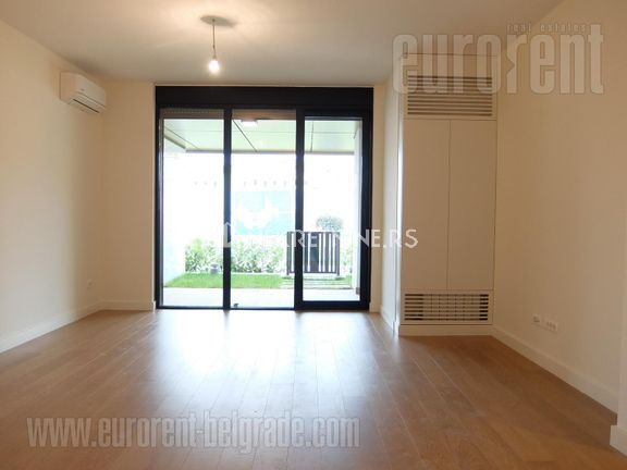 #42382, Izdavanje, P.P., BEOGRAD NA VODI, 1700 EUR