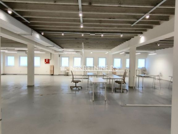 Kancelarijski prostor Voždovac 1900m2 ID 13554-1