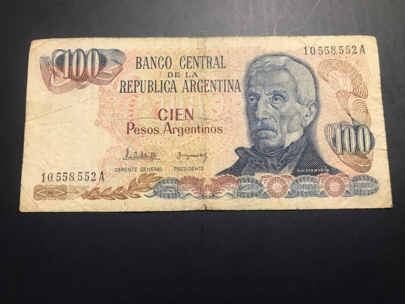 ARGENTINA 100 PEZOSA.