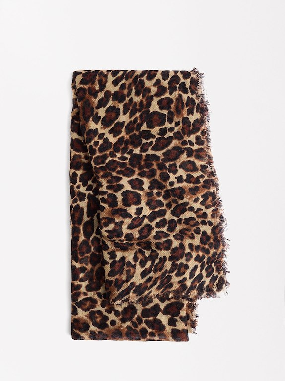 Wool scarf with leopard print