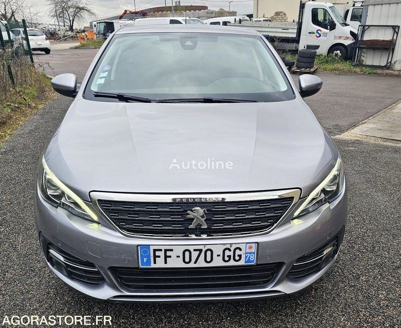 Prodaje se Peugeot 308 hečbek na aukciji