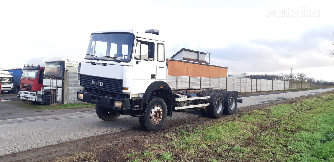 IVECO Magirus 260-30 kamion šasija