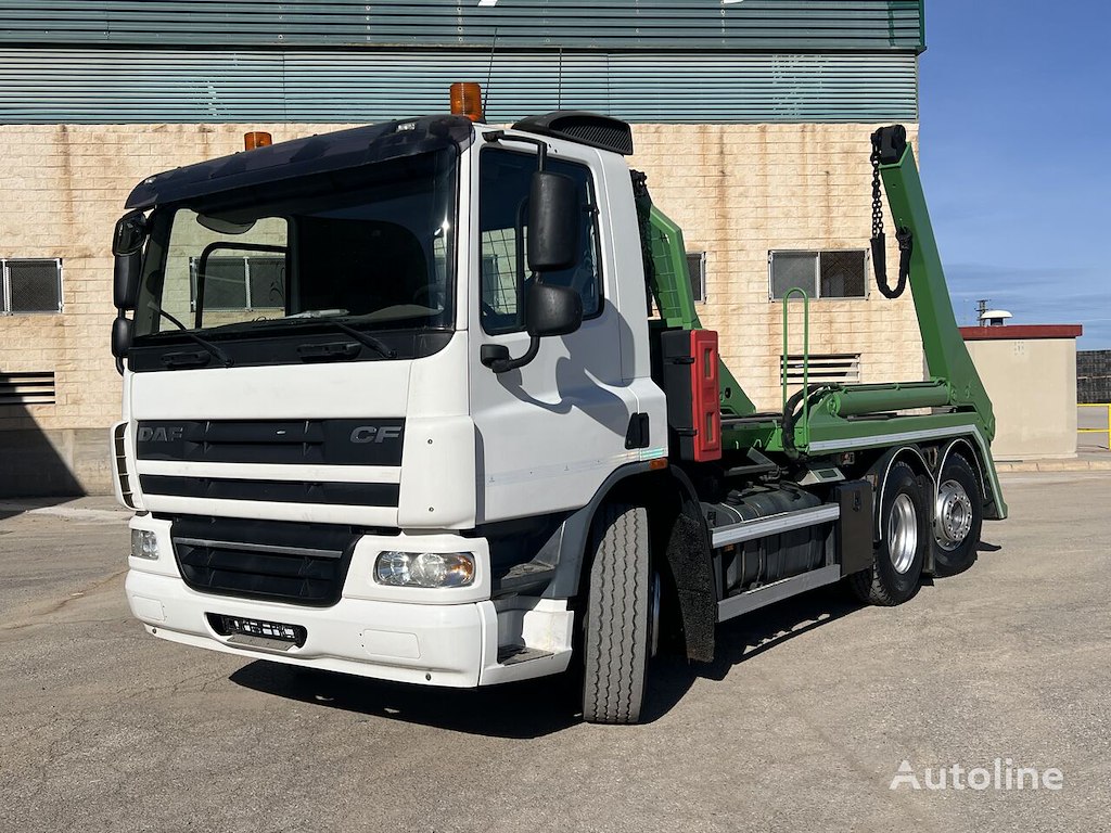 DAF CF75 kamion autopodizač kontejnera