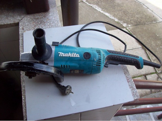 Makita velika brusilica GA 9020 ,Japan