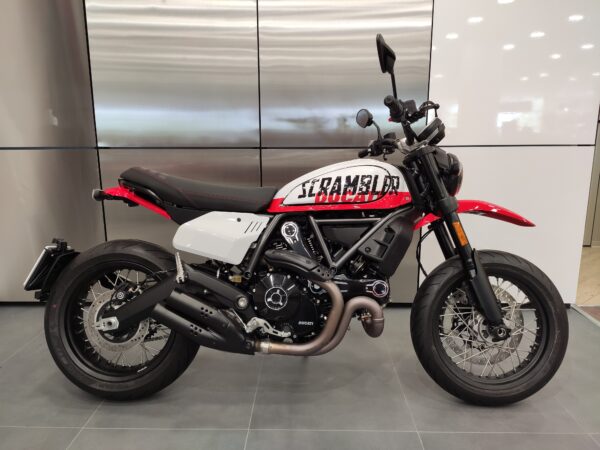 Ducati Scrambler Urban Motard DEMO