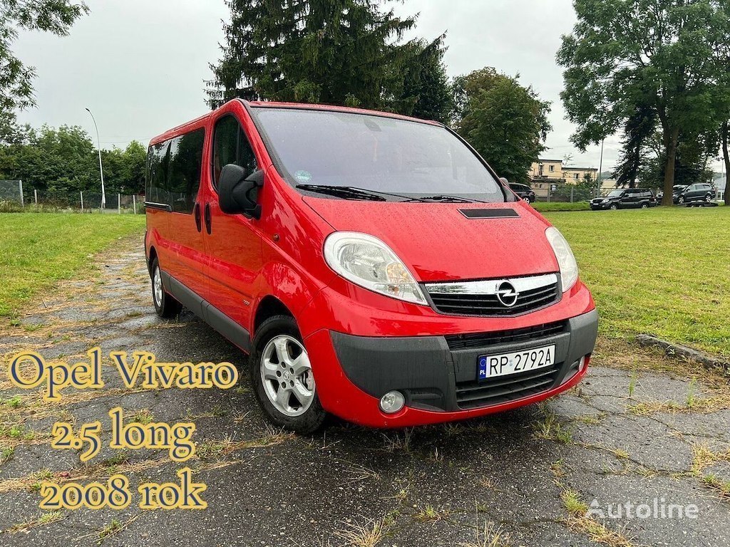 Opel Vivaro putnički minibus