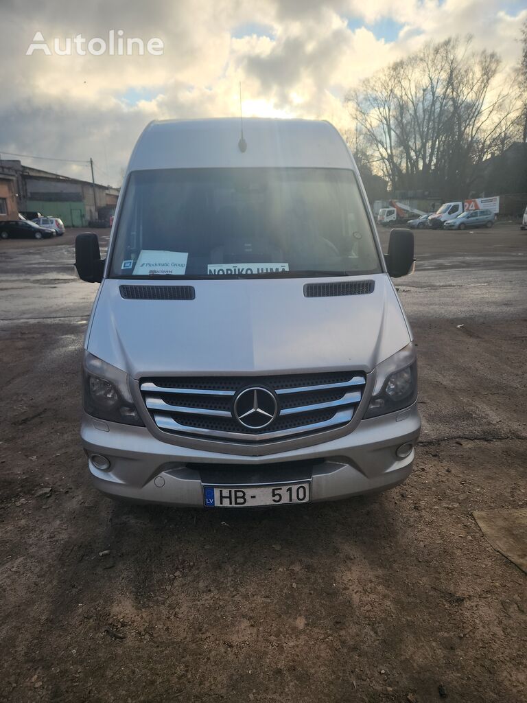 Mercedes-Benz Sprinter putnički minibus