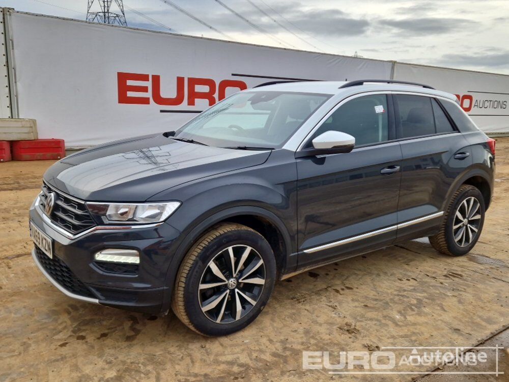 Prodaje se Volkswagen T-Roc krosover na aukciji