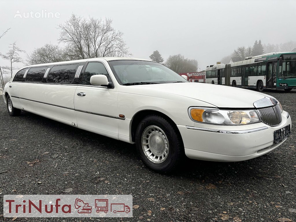 Lincoln Towncar Stretchlimousine | L-Lounge | limuzina