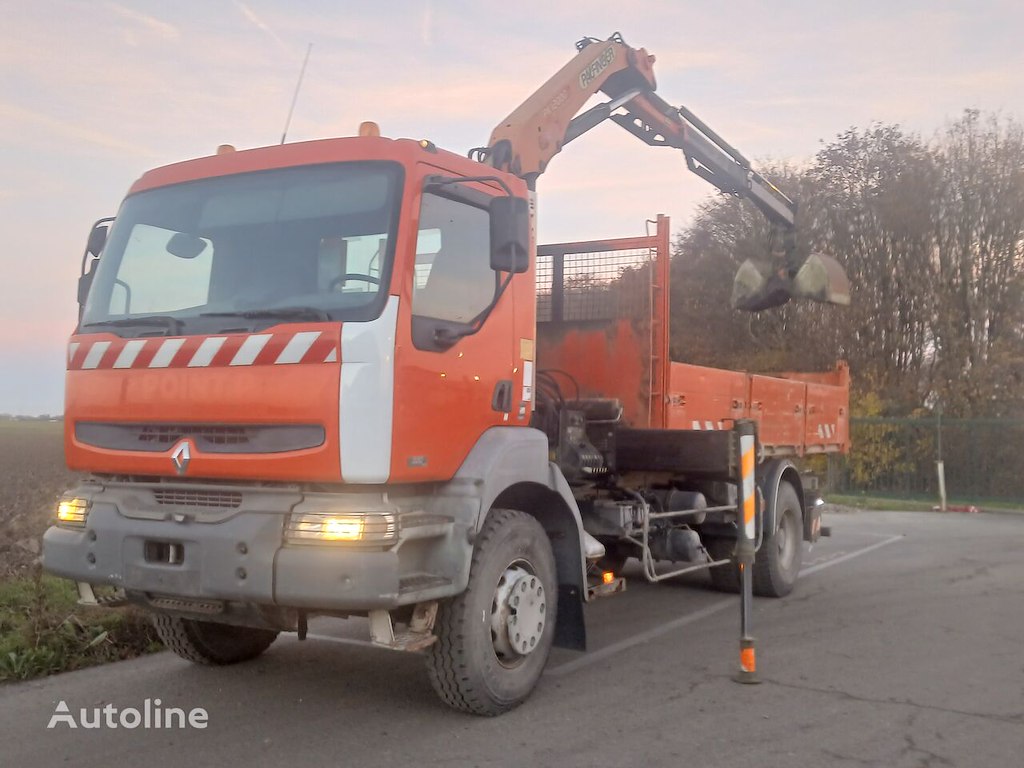 Renault Kerax 320 kamion s ravnom platformom