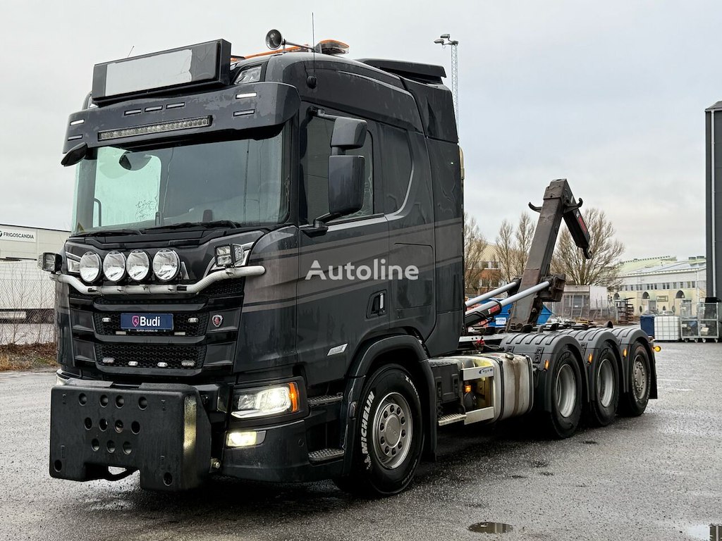 Prodaje se Scania R520 rol kiper sa kukom na aukciji