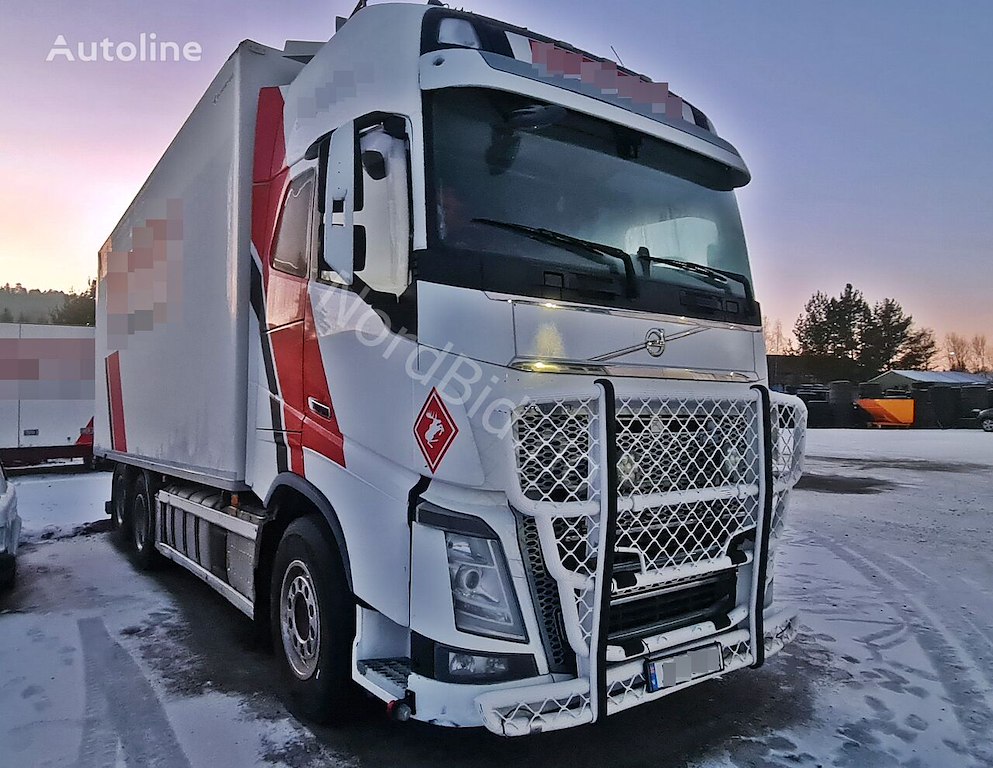 Volvo FH16 700 *6x2 *CHASSIS / BOX *RETARDER *ISOTHERMAL *SIDE OPEN izotermni kamion