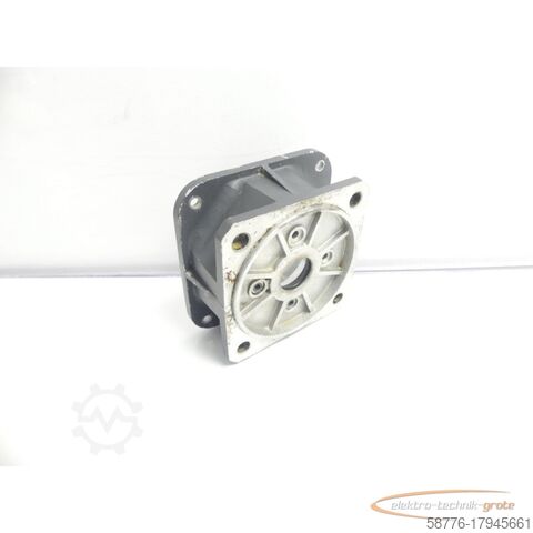 Siemens Motor
Siemens 129.26758.01 Zwischenstück für 1FT5066-0AF01 Motor