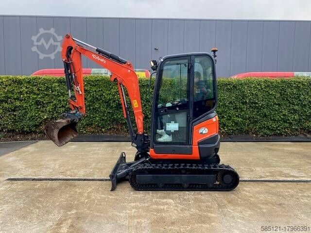 Mini bageri
Kubota U 27-4