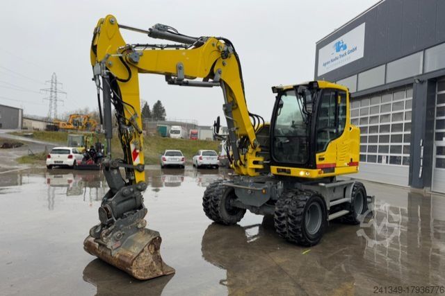 Drugi
LIEBHERR 910 Compact Litronic Powertilt