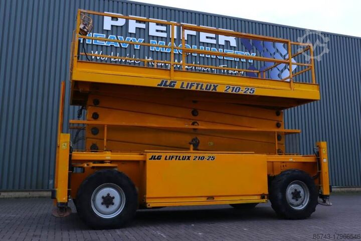 Podizanje makaza
JLG 210-25 Diesel, 4x4 Drive, 23m Working Height, 1000