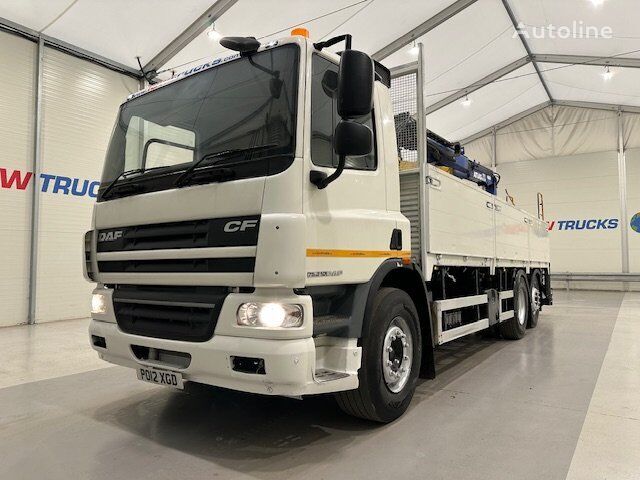 DAF CF75 310 kamion s ravnom platformom