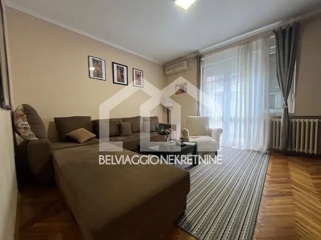 Izdavanje, dvosoban stan, 55m2, Stari Grad, Beograd